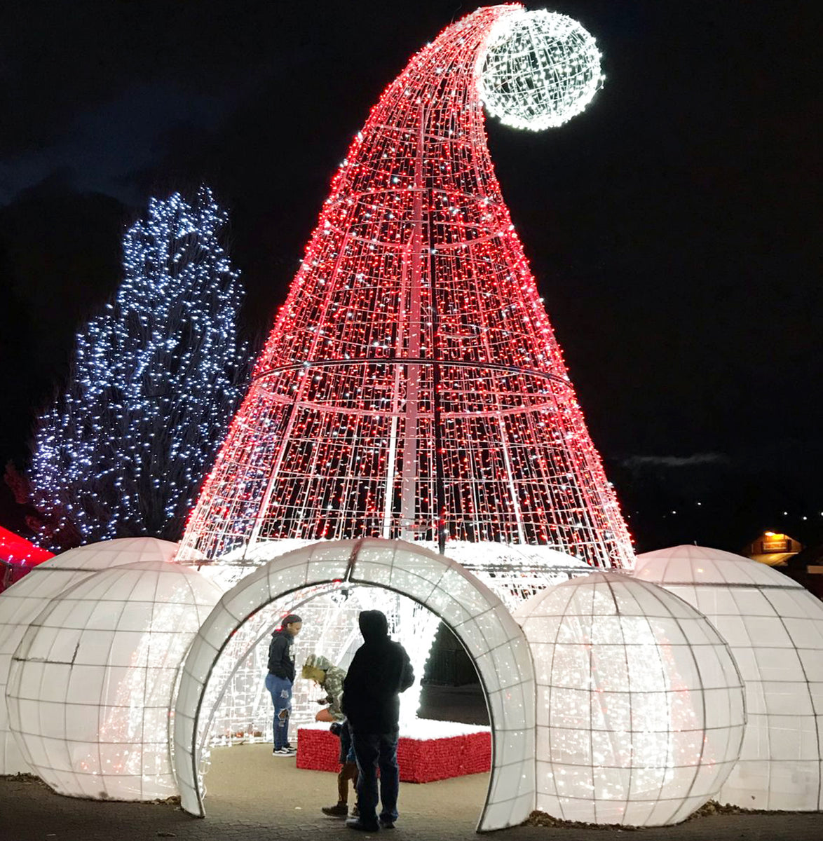 3D Outdoor Christmas Displays | Artistic Holiday Designs